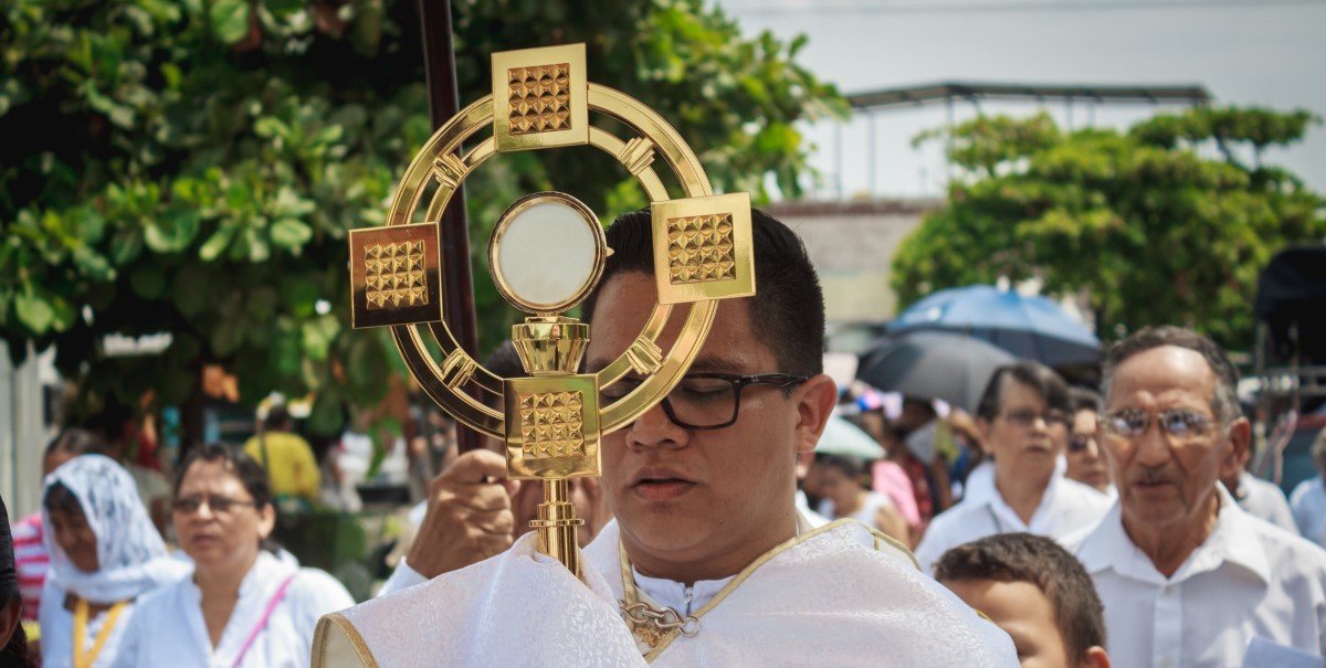 Descubre el Origen y el Sentido de la Fiesta de Corpus Christi | Días festivos en Mexico